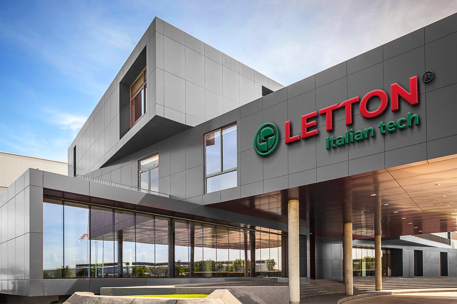 Máy năng lượng mặt trời tấm phẳng LETTON Luxury, sản phẩm chịu áp cao cấp